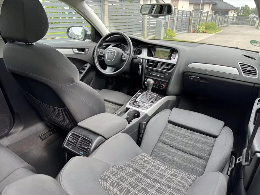 Grey Audi A4 2011 in Jelgava, with an engine capacity of 2.00 L and mileage of 274 thousand km for 6950 €, photo 13 on AUTOMOTO.COM.LV