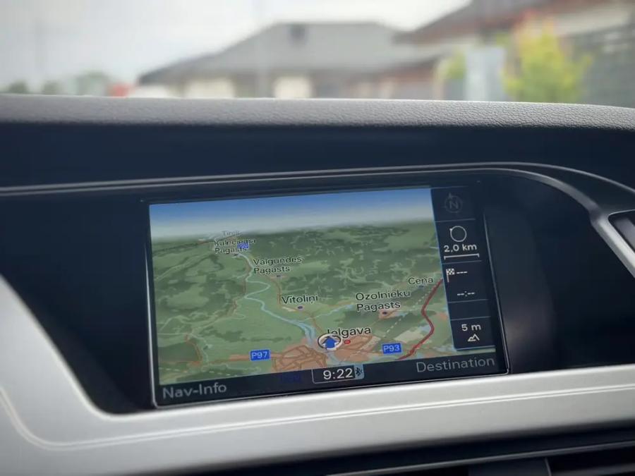 Grey Audi A4 2011 in Jelgava, with an engine capacity of 2.00 L and mileage of 274 thousand km for 6950 €, photo 19 on AUTOMOTO.COM.LV