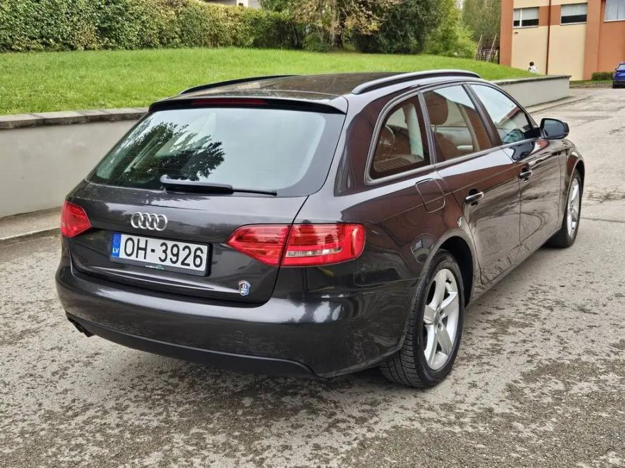Pelēks Audi A4 2011 Jēkabpils, ar dzinēja tilpumu 2.00 L un nobraukumu 210 tūkst. km par 6290 €, foto 8 vietnē AUTOMOTO.COM.LV