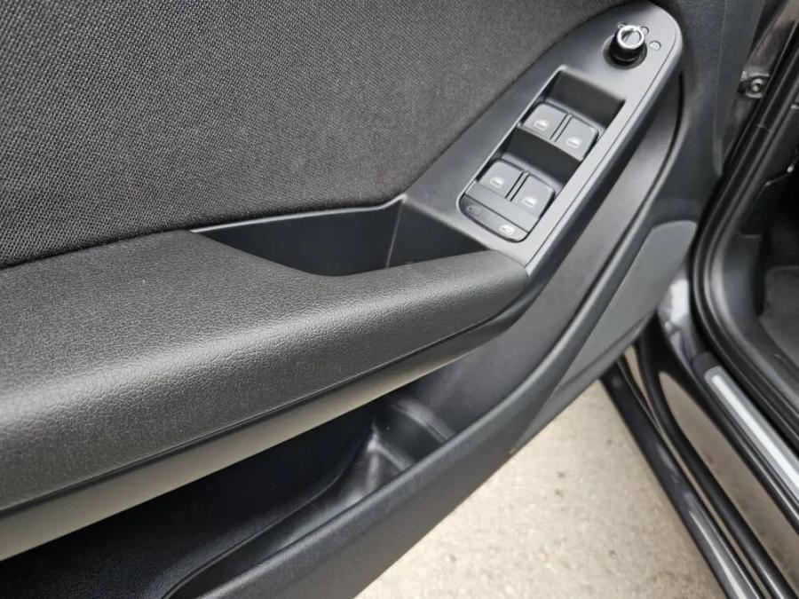 Pelēks Audi A4 2011 Jēkabpils, ar dzinēja tilpumu 2.00 L un nobraukumu 210 tūkst. km par 6290 €, foto 16 vietnē AUTOMOTO.COM.LV