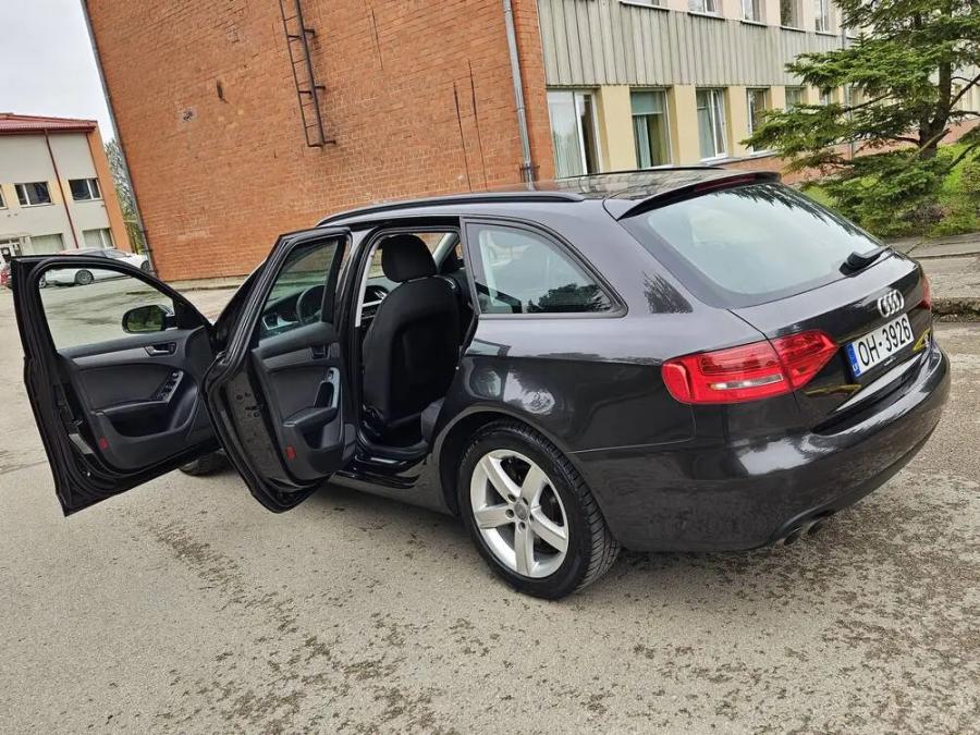 Pelēks Audi A4 2011 Jēkabpils, ar dzinēja tilpumu 2.00 L un nobraukumu 210 tūkst. km par 6290 €, foto 18 vietnē AUTOMOTO.COM.LV