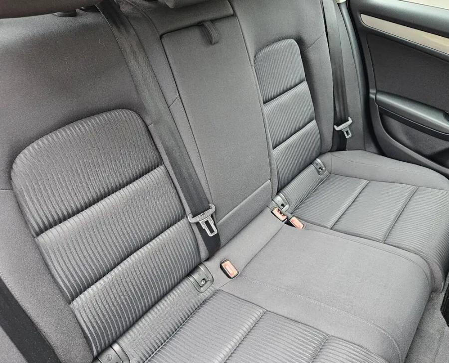 Pelēks Audi A4 2011 Jēkabpils, ar dzinēja tilpumu 2.00 L un nobraukumu 210 tūkst. km par 6290 €, foto 20 vietnē AUTOMOTO.COM.LV