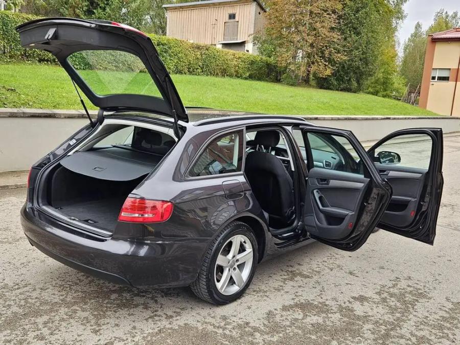 Pelēks Audi A4 2011 Jēkabpils, ar dzinēja tilpumu 2.00 L un nobraukumu 210 tūkst. km par 6290 €, foto 23 vietnē AUTOMOTO.COM.LV