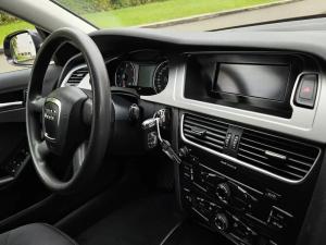 Pelēks Audi A4 2011 Jēkabpils, ar dzinēja tilpumu 2.00 L un nobraukumu 210 tūkst. km par 6290 €, foto 26 vietnē AUTOMOTO.COM.LV