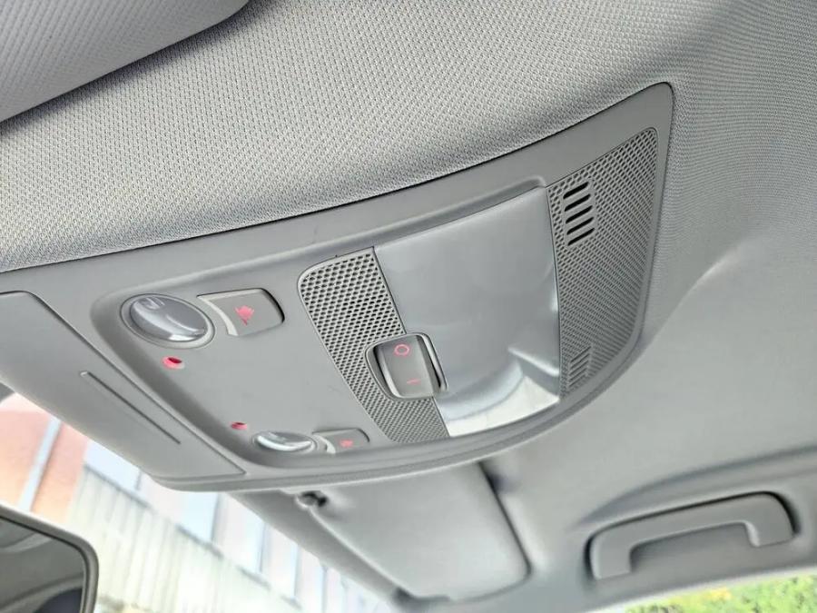 Pelēks Audi A4 2011 Jēkabpils, ar dzinēja tilpumu 2.00 L un nobraukumu 210 tūkst. km par 6290 €, foto 30 vietnē AUTOMOTO.COM.LV