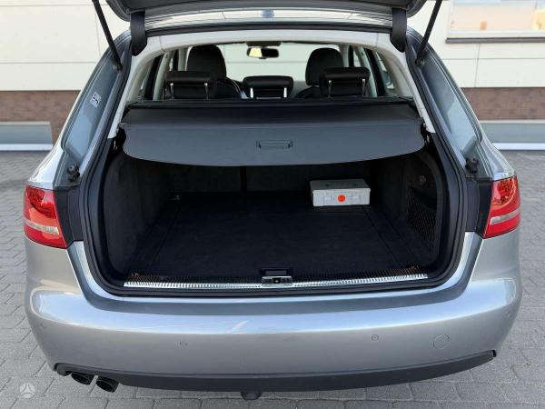 Pelēks Audi A4 2011 Kretinga, ar dzinēja tilpumu 2.00 L un nobraukumu 279 tūkst. km par 5999 €, foto 9 vietnē AUTOMOTO.COM.LV