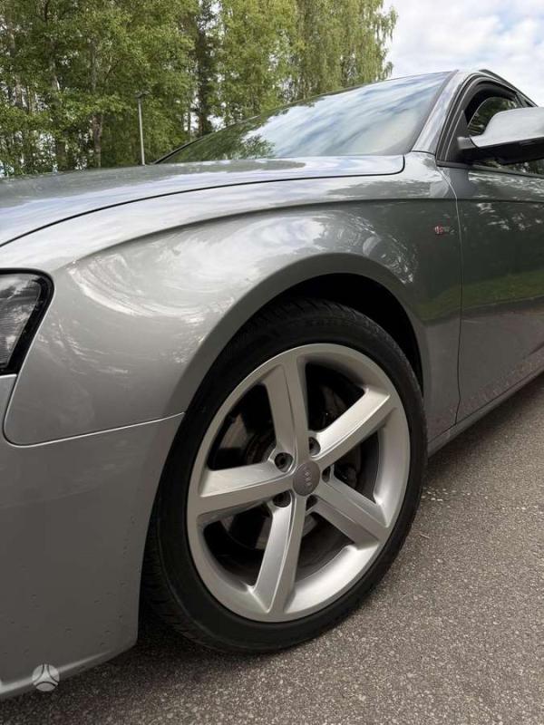 Pelēks Audi A4 2011 Visaginas, ar dzinēja tilpumu 2.97 L un nobraukumu 261 tūkst. km par 6300 €, foto 4 vietnē AUTOMOTO.COM.LV