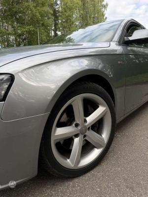 Pelēks Audi A4 2011 Visaginas, ar dzinēja tilpumu 2.97 L un nobraukumu 261 tūkst. km par 6300 €, foto 5 vietnē AUTOMOTO.COM.LV