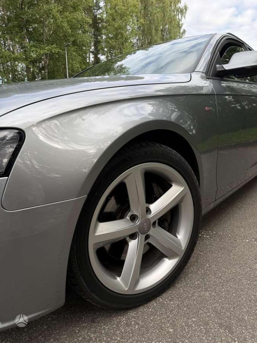 Pelēks Audi A4 2011 Visaginas, ar dzinēja tilpumu 2.97 L un nobraukumu 261 tūkst. km par 6300 €, foto 5 vietnē AUTOMOTO.COM.LV