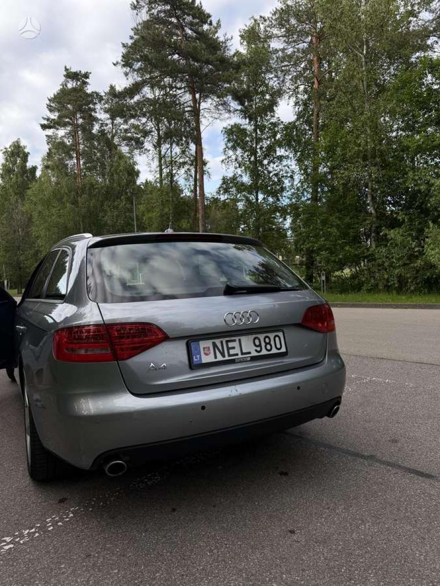 Pelēks Audi A4 2011 Visaginas, ar dzinēja tilpumu 2.97 L un nobraukumu 261 tūkst. km par 6300 €, foto 6 vietnē AUTOMOTO.COM.LV