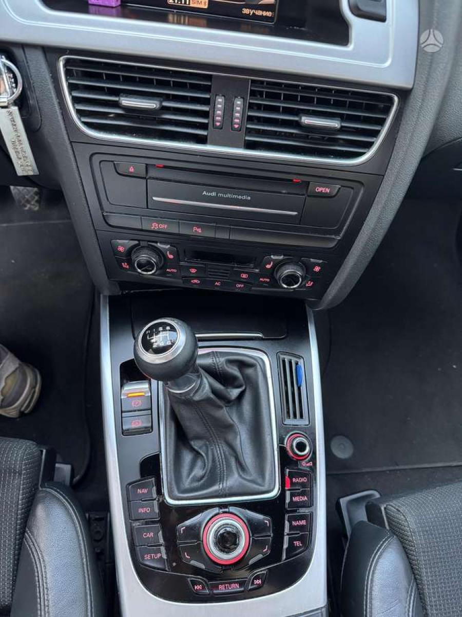 Pelēks Audi A4 2011 Visaginas, ar dzinēja tilpumu 2.97 L un nobraukumu 261 tūkst. km par 6300 €, foto 14 vietnē AUTOMOTO.COM.LV