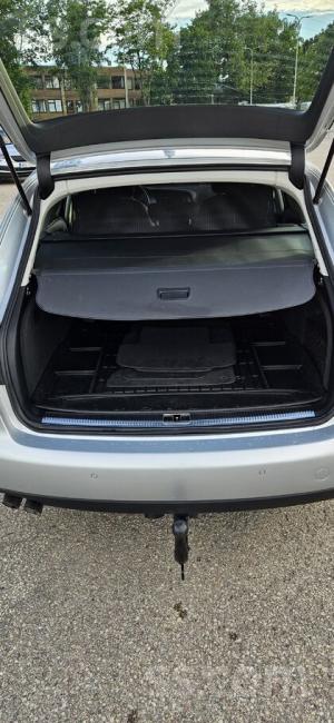 Grey Audi A4 2011 in Riga, with an engine capacity of 2.00 L and mileage of 288 thousand km for 5750 €, photo 10 on AUTOMOTO.COM.LV
