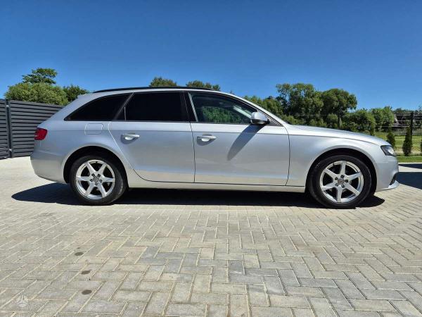 Grey Audi A4 2011 in Siauliai, with an engine capacity of 1.97 L and mileage of 136 thousand km for 5900 €, photo 4 on AUTOMOTO.COM.LV
