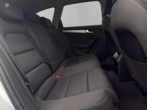 Grey Audi A4 2011 in Vilnius, with an engine capacity of 2.00 L and mileage of 223 thousand km for 6499 €, photo 9 on AUTOMOTO.COM.LV