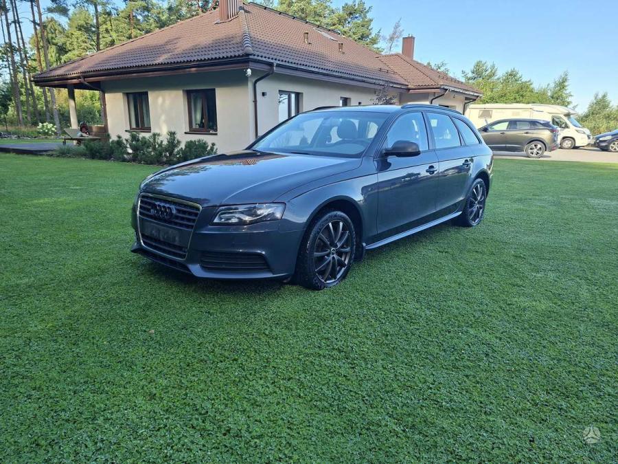 Grey Audi A4 2011 in Silute, with an engine capacity of 2.00 L and mileage of 298 thousand km for 4650 €, photo 1 on AUTOMOTO.COM.LV