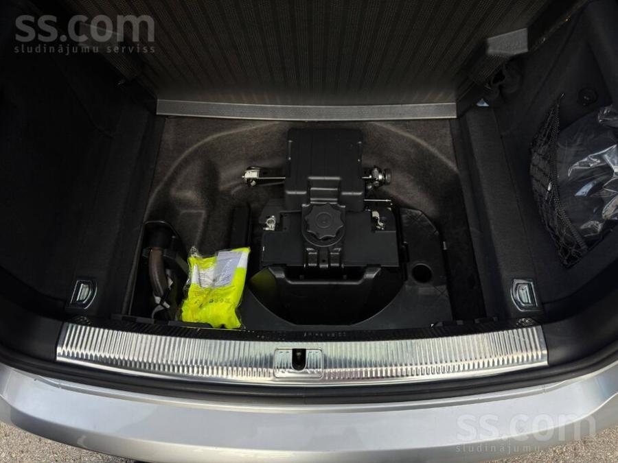 Grey Audi A4 2011 in Riga, with an engine capacity of 2.00 L and mileage of 161 thousand km for 6700 €, photo 6 on AUTOMOTO.COM.LV