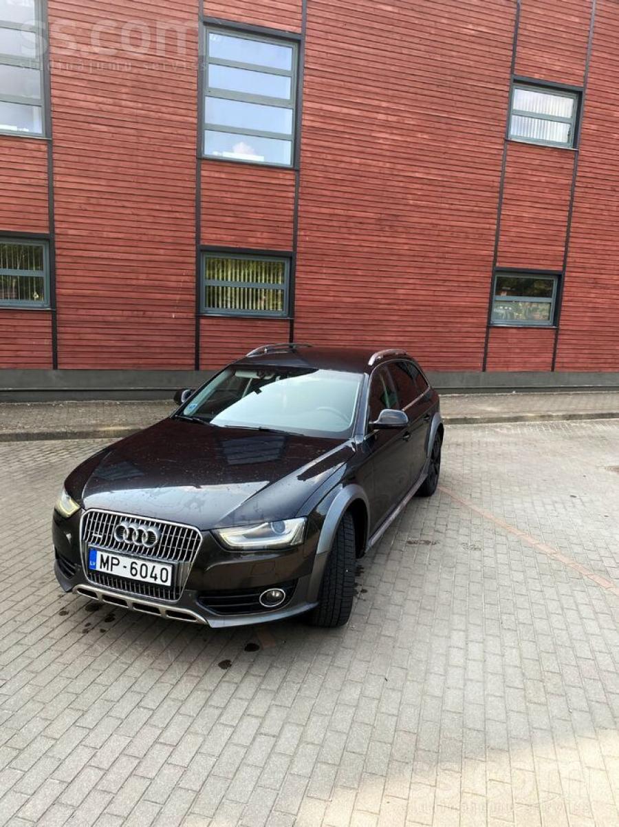 Pelēks Audi A4 2012 Ventspils, ar dzinēja tilpumu 2.00 L un nobraukumu 394 tūkst. km par 2350 €, foto 2 vietnē AUTOMOTO.COM.LV