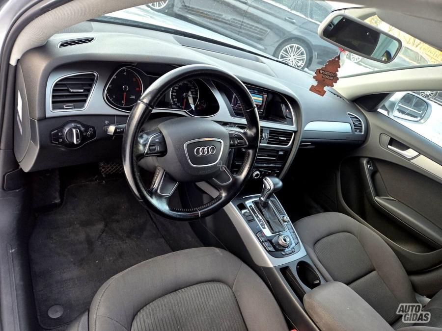 Pelēks Audi A4 2012 Viļņa, ar dzinēja tilpumu 2.00 L un nobraukumu 212 tūkst. km par 7000 €, foto 26 vietnē AUTOMOTO.COM.LV