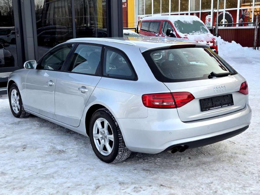 Pelēks Audi A4 2012 Kėdainiai, ar dzinēja tilpumu 1.97 L un nobraukumu 212 tūkst. km par 7000 €, foto 5 vietnē AUTOMOTO.COM.LV