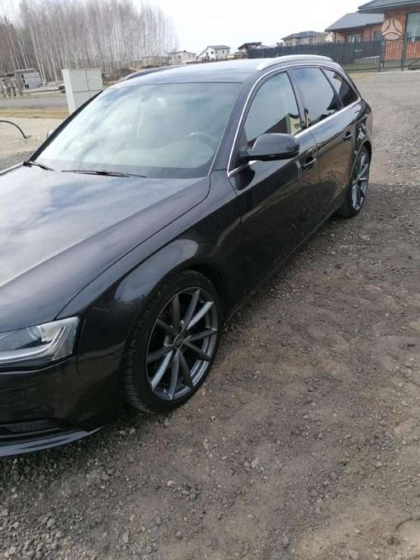 Pelēks Audi A4 2012 Panevēža, ar dzinēja tilpumu 2.00 L un nobraukumu 329 tūkst. km par 7700 €, foto 9 vietnē AUTOMOTO.COM.LV
