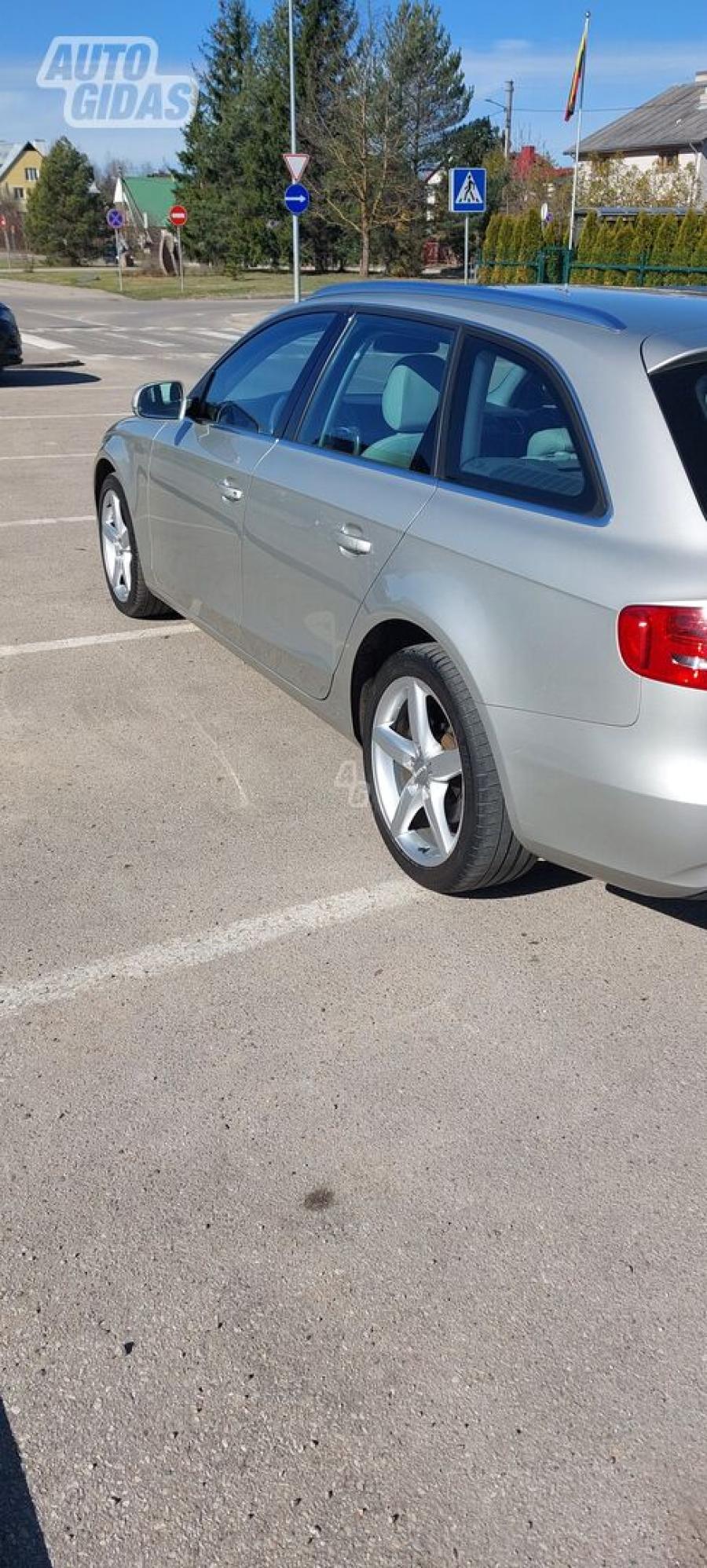 Grey Audi A4 2012 in Vilnius, with an engine capacity of 2.00 L and mileage of 197 thousand km for 8400 €, photo 4 on AUTOMOTO.COM.LV