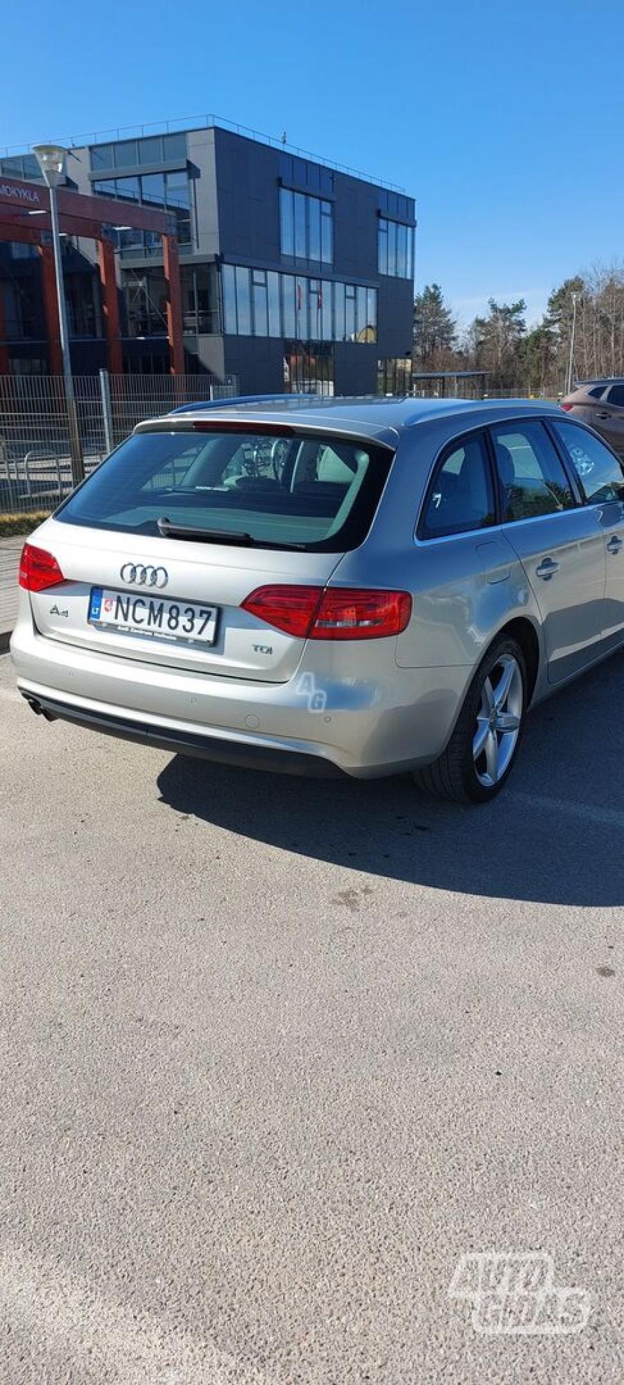 Grey Audi A4 2012 in Vilnius, with an engine capacity of 2.00 L and mileage of 197 thousand km for 8400 €, photo 5 on AUTOMOTO.COM.LV