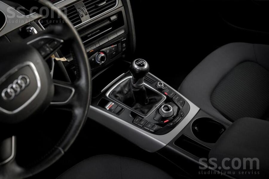 Pelēks Audi A4 2012 Talsi, ar dzinēja tilpumu 2.00 L un nobraukumu 233 tūkst. km par 9490 €, foto 24 vietnē AUTOMOTO.COM.LV