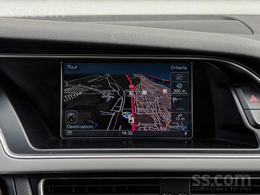 Grey Audi A4 2012 in Riga, with an engine capacity of 3.00 L and mileage of 0 thousand km for 9250 €, photo 31 on AUTOMOTO.COM.LV