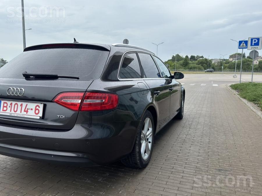 Grey Audi A4 2012 in Rezekne, with an engine capacity of 2.00 L and mileage of 0 thousand km for 8700 €, photo 7 on AUTOMOTO.COM.LV