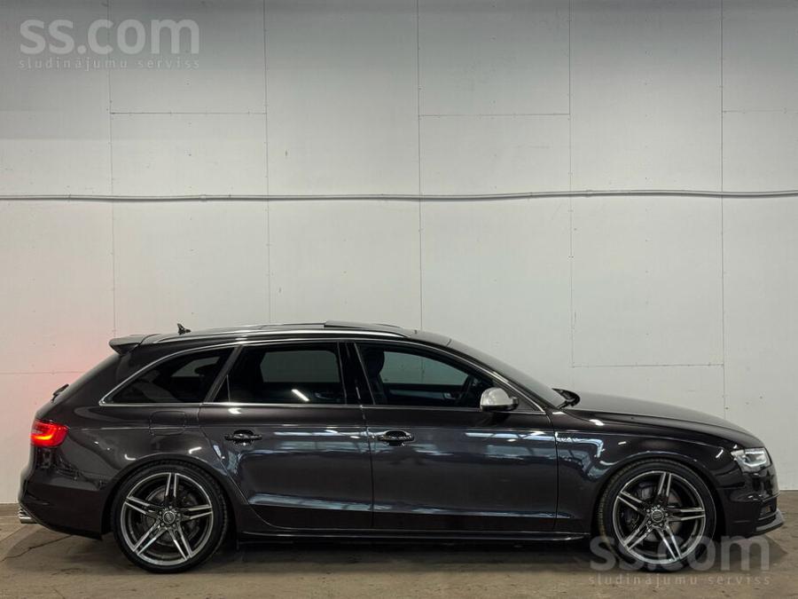 Grey Audi A4 2012 in Jurmala, with an engine capacity of 3.00 L and mileage of 241 thousand km for 9995 €, photo 12 on AUTOMOTO.COM.LV