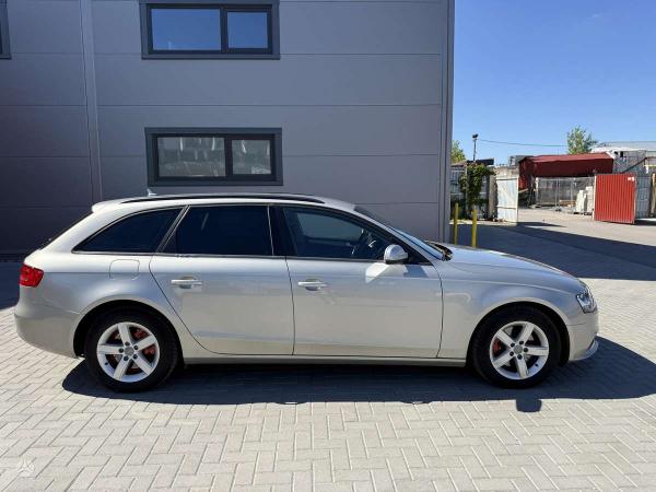 Pelēks Audi A4 2012 Viļņa, ar dzinēja tilpumu 1.97 L un nobraukumu 259 tūkst. km par 5800 €, foto 4 vietnē AUTOMOTO.COM.LV