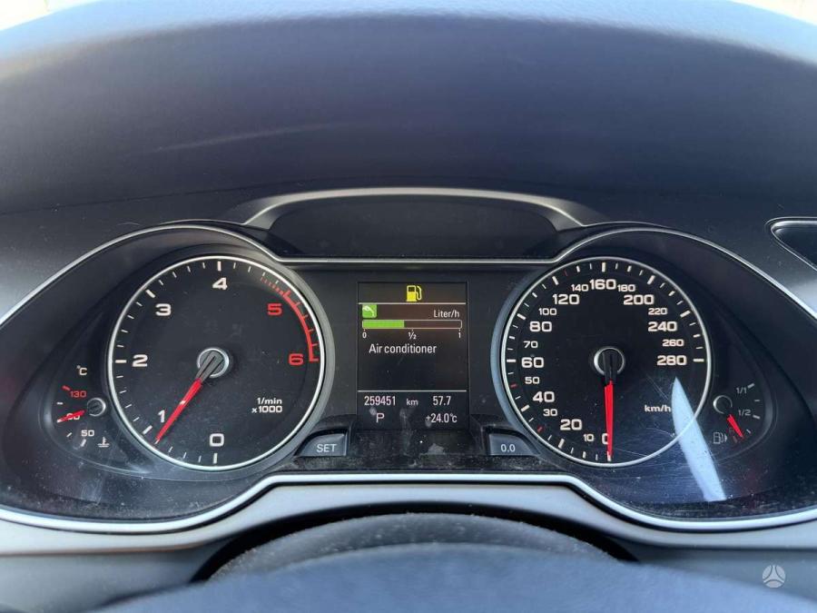 Pelēks Audi A4 2012 Viļņa, ar dzinēja tilpumu 1.97 L un nobraukumu 259 tūkst. km par 5800 €, foto 12 vietnē AUTOMOTO.COM.LV