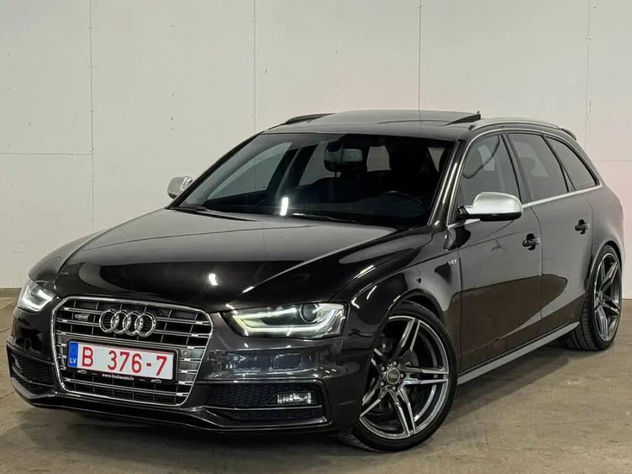 Grey Audi A4 2012 in Jurmala, with an engine capacity of 3.00 L and mileage of 241 thousand km for 9995 €, photo 1 on AUTOMOTO.COM.LV