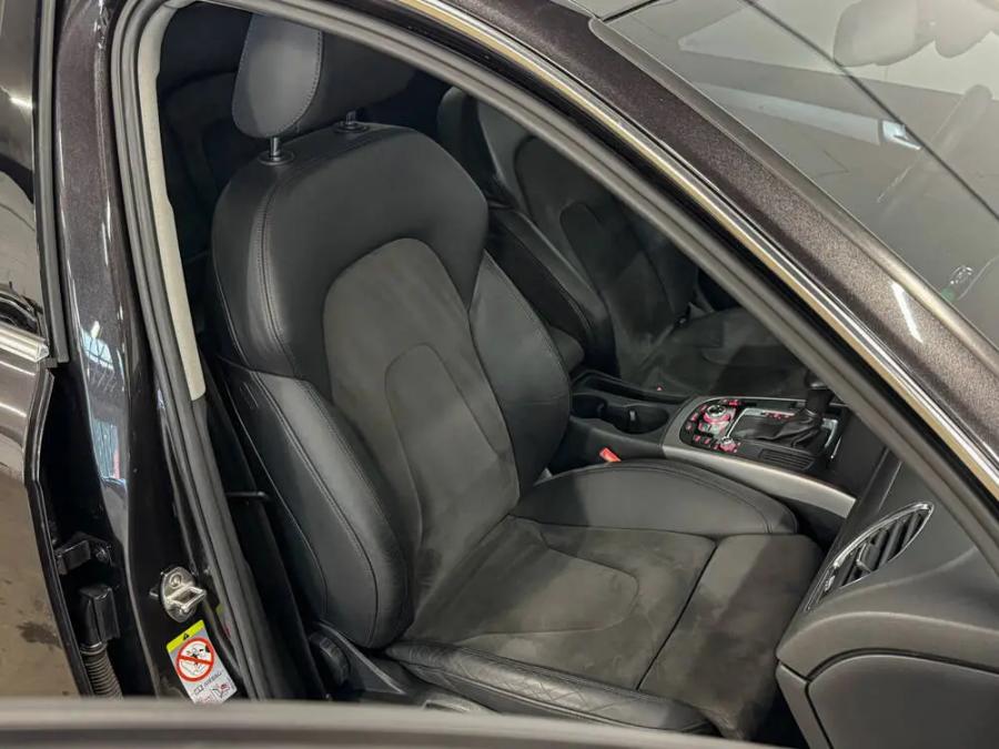 Grey Audi A4 2012 in Jurmala, with an engine capacity of 3.00 L and mileage of 241 thousand km for 9995 €, photo 26 on AUTOMOTO.COM.LV