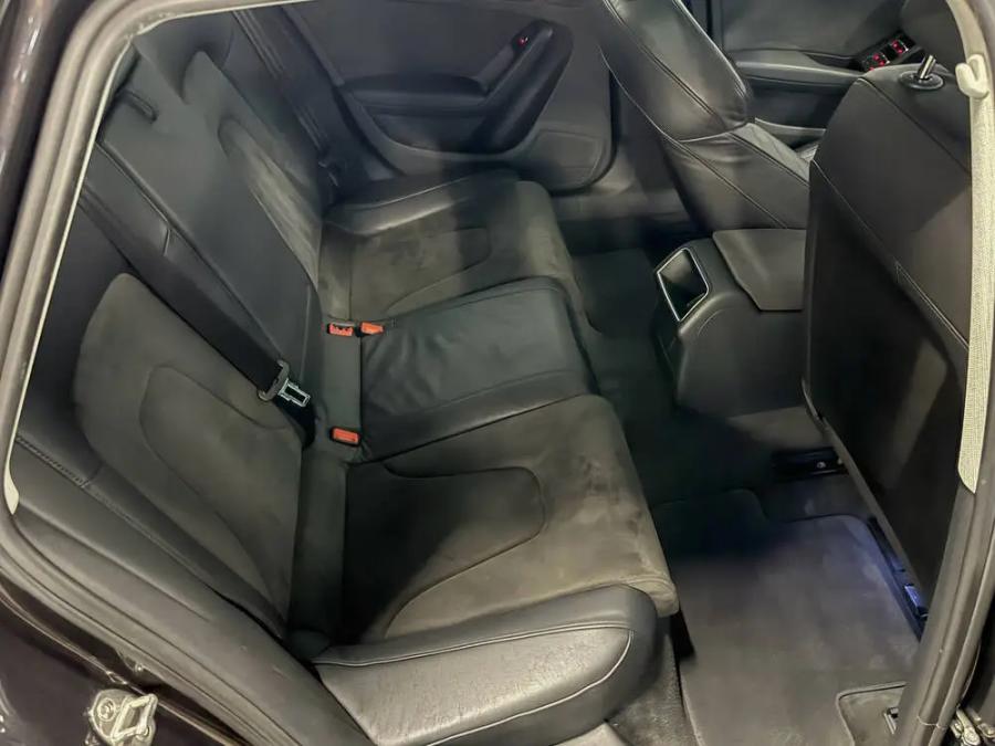 Grey Audi A4 2012 in Jurmala, with an engine capacity of 3.00 L and mileage of 241 thousand km for 9995 €, photo 30 on AUTOMOTO.COM.LV