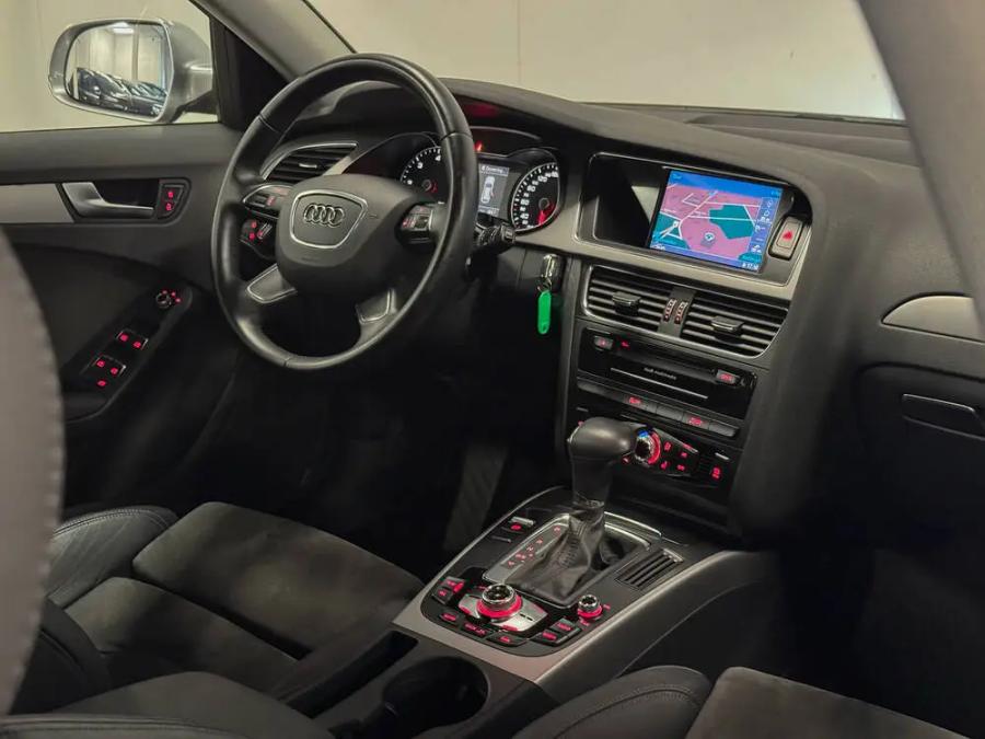 Grey Audi A4 2012 in Jurmala, with an engine capacity of 3.00 L and mileage of 241 thousand km for 9995 €, photo 32 on AUTOMOTO.COM.LV