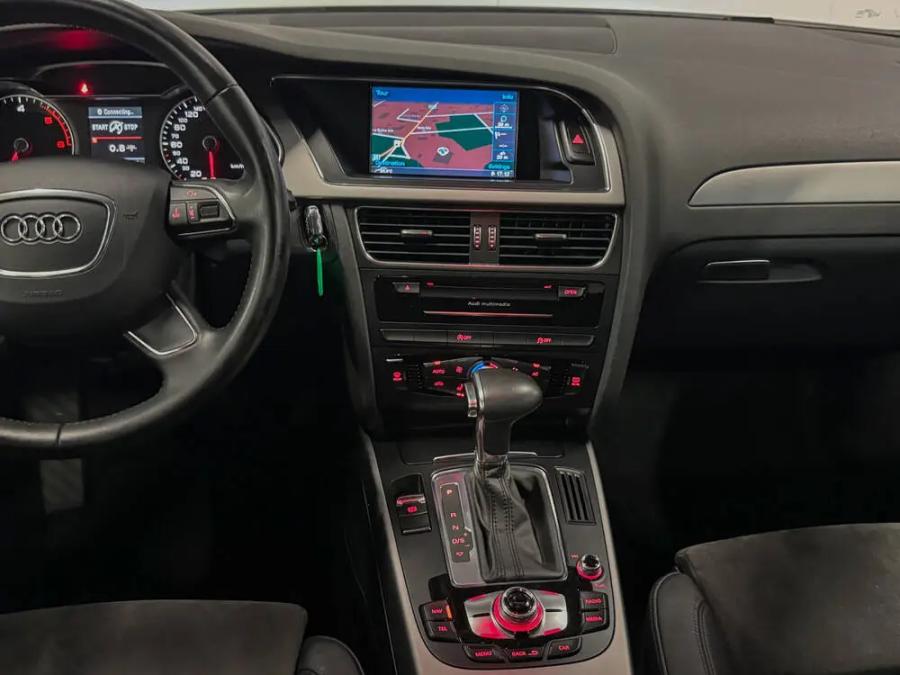 Grey Audi A4 2012 in Jurmala, with an engine capacity of 3.00 L and mileage of 241 thousand km for 9995 €, photo 33 on AUTOMOTO.COM.LV