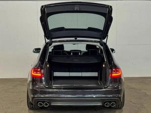 Grey Audi A4 2012 in Jurmala, with an engine capacity of 3.00 L and mileage of 241 thousand km for 9995 €, photo 47 on AUTOMOTO.COM.LV