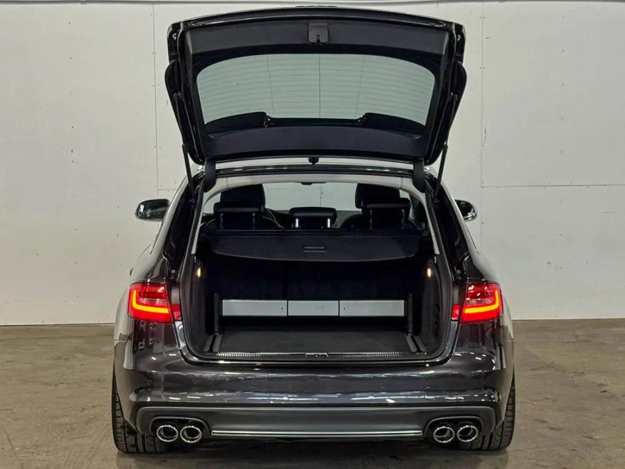 Grey Audi A4 2012 in Jurmala, with an engine capacity of 3.00 L and mileage of 241 thousand km for 9995 €, photo 47 on AUTOMOTO.COM.LV