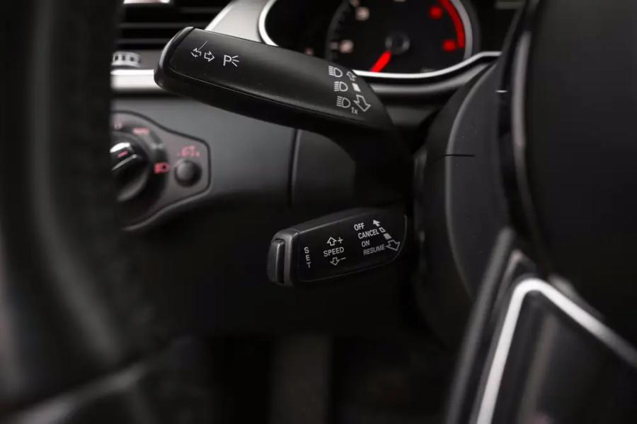 Pelēks Audi A4 2012 Jelgava, ar dzinēja tilpumu 2.00 L un nobraukumu 195 tūkst. km par 5000 €, foto 15 vietnē AUTOMOTO.COM.LV