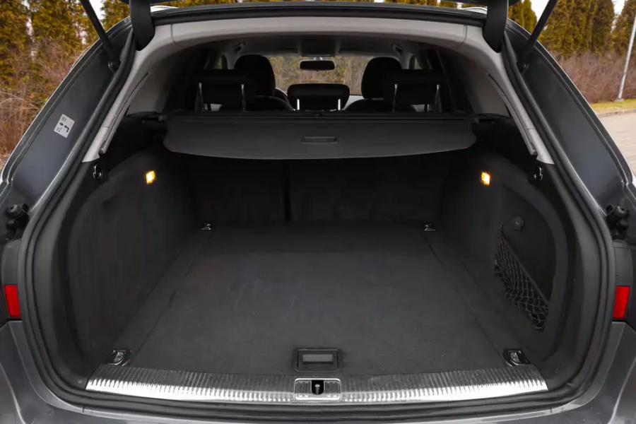 Pelēks Audi A4 2012 Jelgava, ar dzinēja tilpumu 2.00 L un nobraukumu 195 tūkst. km par 5000 €, foto 20 vietnē AUTOMOTO.COM.LV