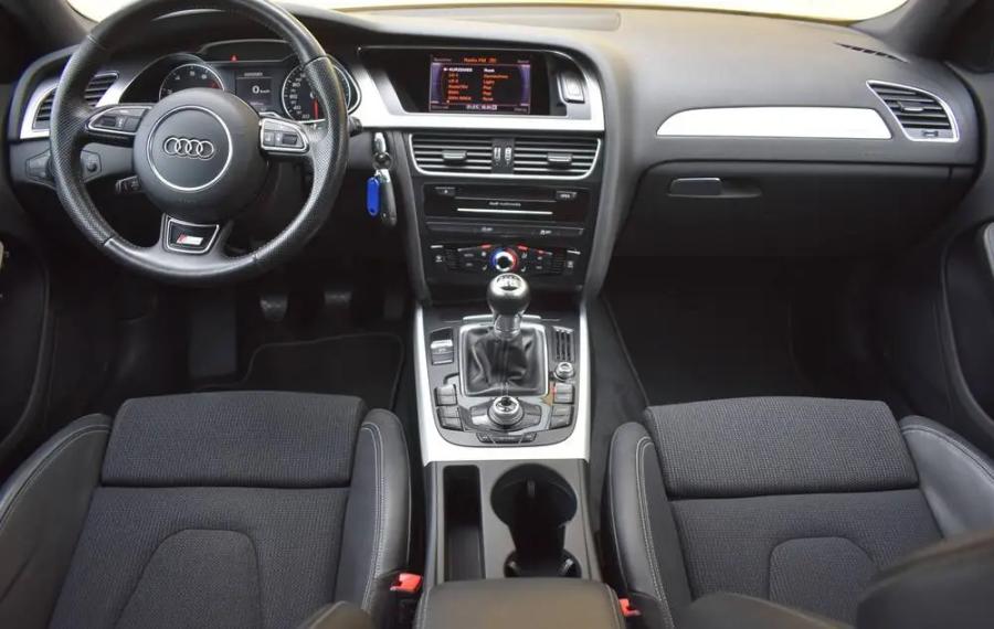Pelēks Audi A4 2012 Talsi, ar dzinēja tilpumu 1.80 L un nobraukumu 175 tūkst. km par 9900 €, foto 7 vietnē AUTOMOTO.COM.LV