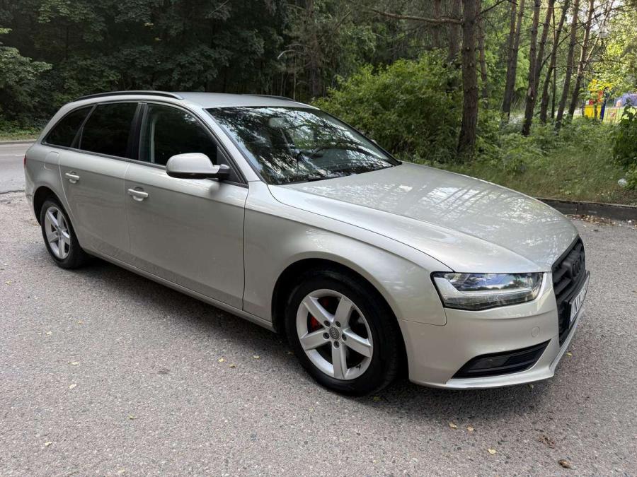 Grey Audi A4 2012 in Vilnius, with an engine capacity of 1.97 L and mileage of 259 thousand km for 5900 €, photo 4 on AUTOMOTO.COM.LV