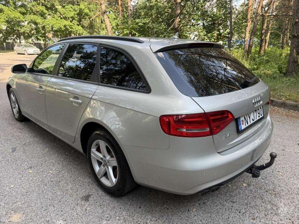 Pelēks Audi A4 2012 Viļņa, ar dzinēja tilpumu 1.97 L un nobraukumu 259 tūkst. km par 5900 €, foto 6 vietnē AUTOMOTO.COM.LV