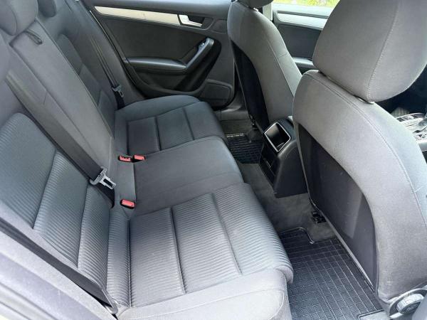 Pelēks Audi A4 2012 Viļņa, ar dzinēja tilpumu 1.97 L un nobraukumu 259 tūkst. km par 5900 €, foto 10 vietnē AUTOMOTO.COM.LV