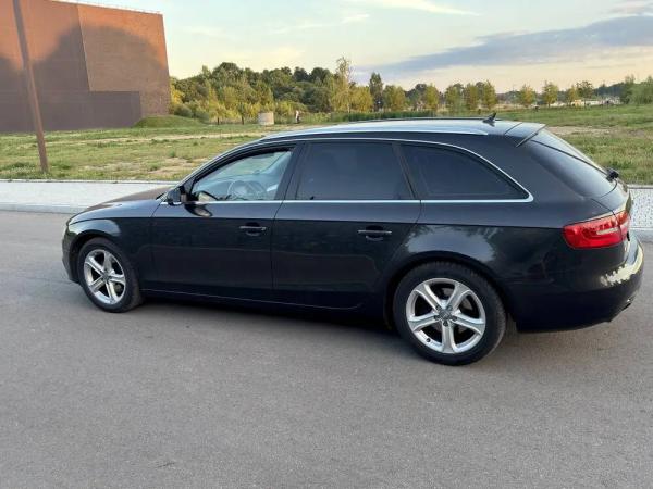 Grey Audi A4 2012 in Rezekne, with an engine capacity of 2.00 L and mileage of 270 thousand km for 8700 €, photo 8 on AUTOMOTO.COM.LV