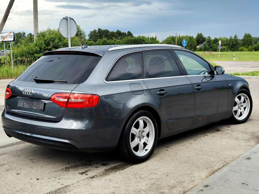 Pelēks Audi A4 2012 Panevēža, ar dzinēja tilpumu 2.00 L un nobraukumu 293 tūkst. km par 4777 €, foto 5 vietnē AUTOMOTO.COM.LV