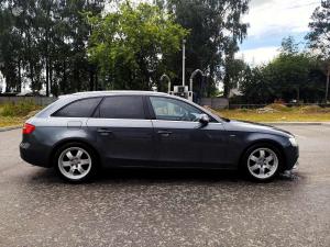 Pelēks Audi A4 2012 Panevēža, ar dzinēja tilpumu 2.00 L un nobraukumu 293 tūkst. km par 4777 €, foto 6 vietnē AUTOMOTO.COM.LV