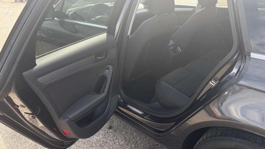 Pelēks Audi A4 2012 Marijampole, ar dzinēja tilpumu 2.00 L un nobraukumu 301 tūkst. km par 6650 €, foto 15 vietnē AUTOMOTO.COM.LV