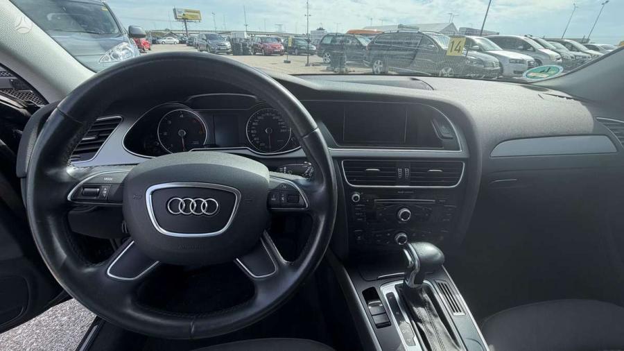 Pelēks Audi A4 2012 Marijampole, ar dzinēja tilpumu 2.00 L un nobraukumu 301 tūkst. km par 6650 €, foto 24 vietnē AUTOMOTO.COM.LV